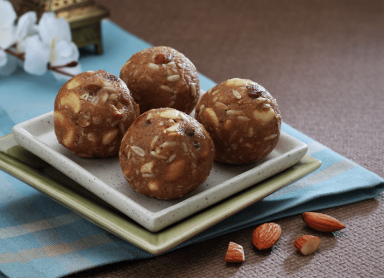 Panjiri Ladoo Recipe by Sanjeev Kapoor with Nutralite Choco Spread